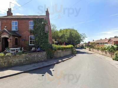 Goodmanham Arms, Goodmanham - Main Street - Menu and Prices