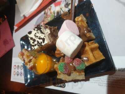 Cosmo Southampton, Southampton - Menu, prices, restaurant rating