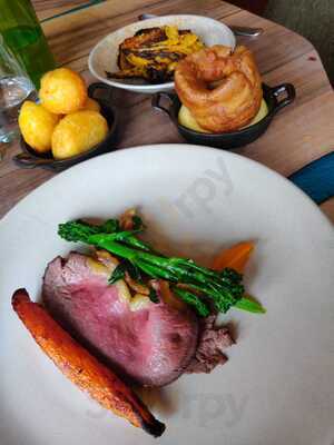 The Gin Trap Inn, Ringstead - 6 High Street - Menu and Prices