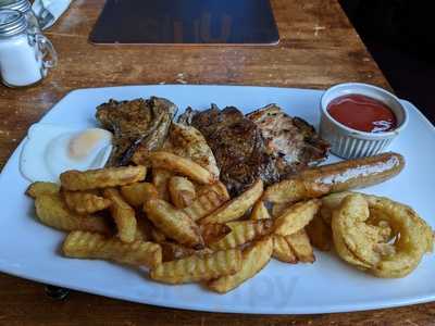 The Caddy Shack Clubhouse Bar & Grill in Elland - Menu, Reviews, Photos