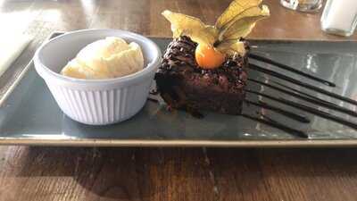 Stonebridge Inn in Durham - Menu, Reviews, Photos