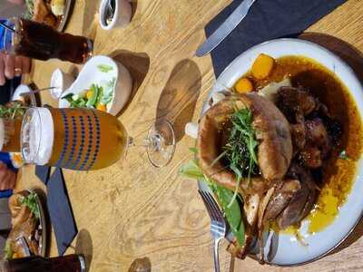 Four Crosses, Menai Bridge in Menai Bridge - Menu, Reviews, Photos