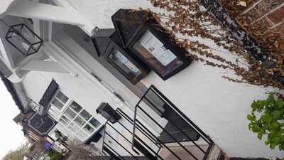 Gil's, Wolverley - Queens Head Terrace - Menu and Prices