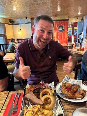 The Red Bar And Grill, Mansfield - 2 Bancroft Lane - Menu and Prices