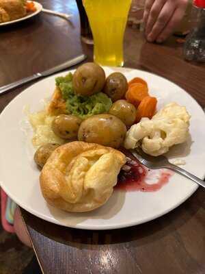 The Gingerbread Man, Greene King Pub & Carvery, Market Drayton - Menu ...