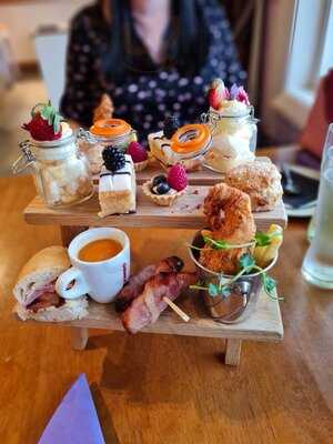 The Paddock, Wrightington - Mossy Lea Road - Menu and Prices