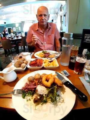 The Risley Park in Risley - Menu, Reviews, Photos