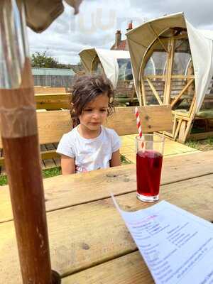 The Pheasant Inn, Toddington - Toddington Roundabout - Menu and Prices