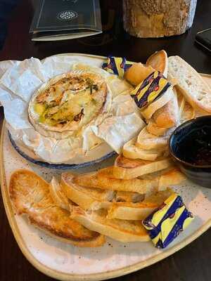 Dog, Harvington - Worcester Road, Harvington | Menu and Prices