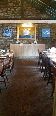 Swan Inn, Tockington - Menu & Reviews