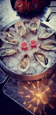 Oyster Shack & Seafood Bar in Essex - Menu, Reviews, Photos