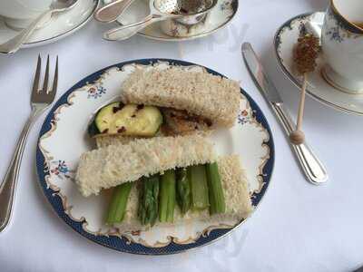 Afternoon Tea Time At Reid's Palace, A Belmond Hotel, Madeira à Funchal ...